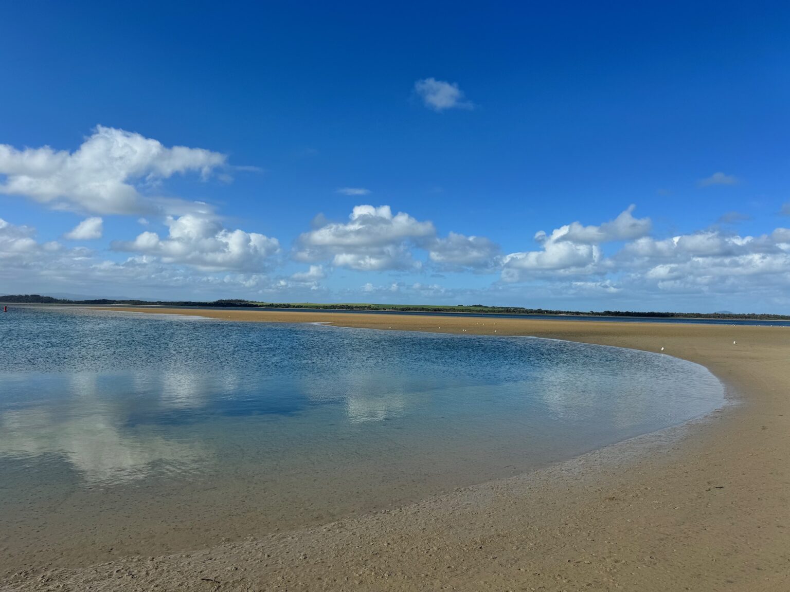 Exploring Sandy Point: Shallow Inlet Marine and Coastal Park - Just Be ...